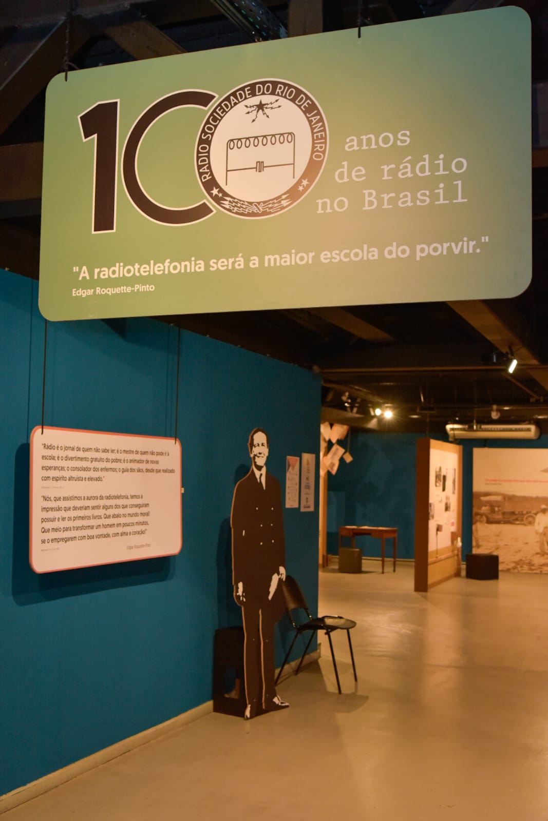 Papel De Parede De Estacao De Radio Love This Radio @Phoenix